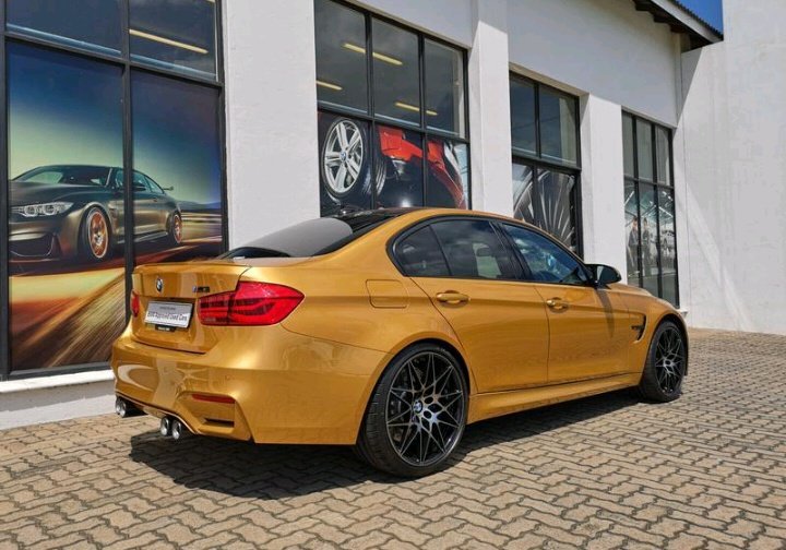 Gold Bmw M3