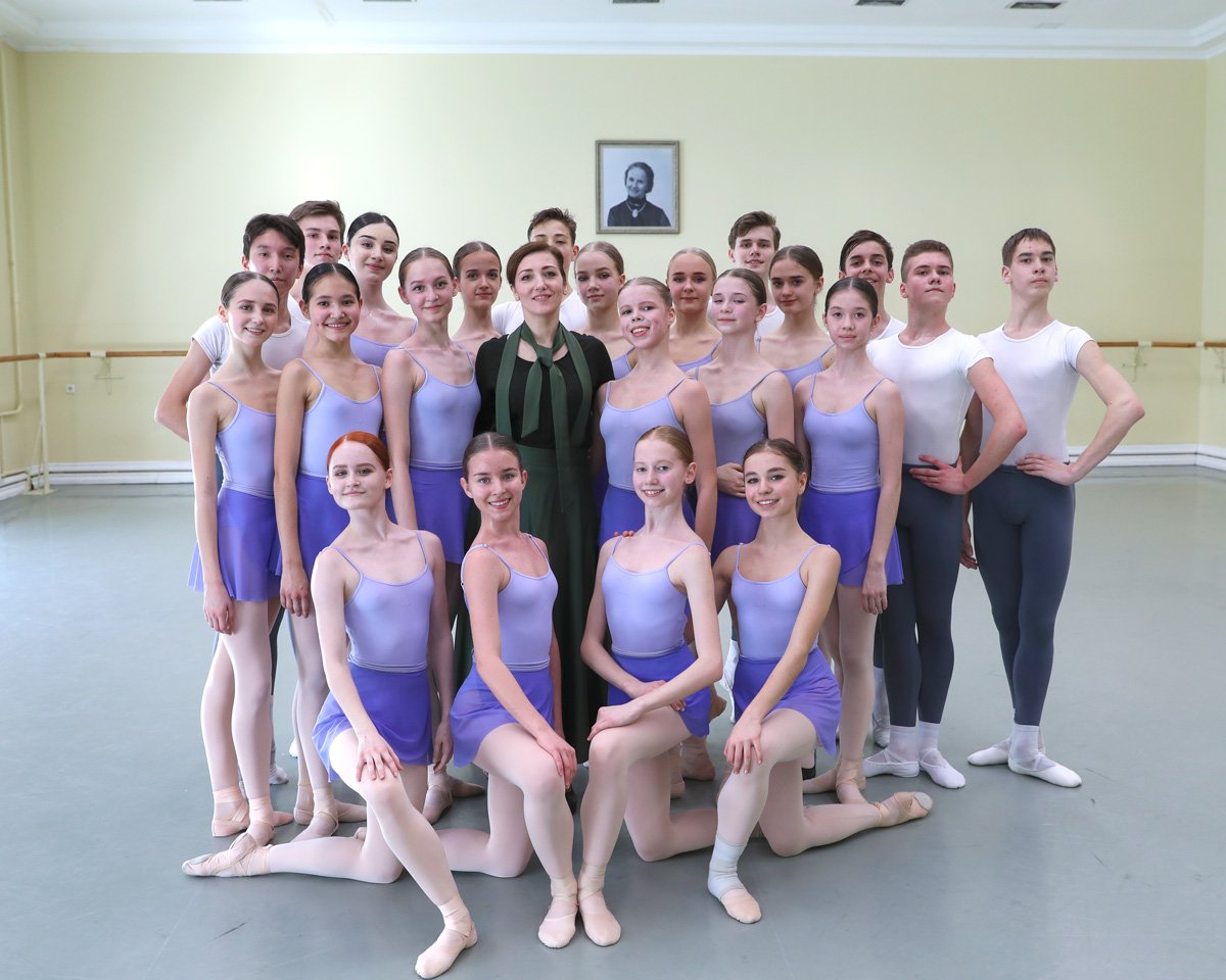 Vaganova Academy on Twitter: "Character Dance #exam. Grade 5 / 9. Class of Polina Rassadina ...
