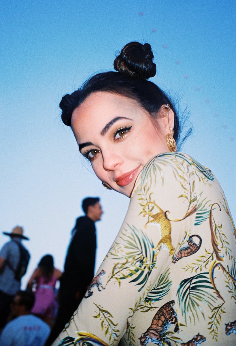 109 best Vanessa Merrell images on Pholder | Vanessa Merrell, Pretty ...