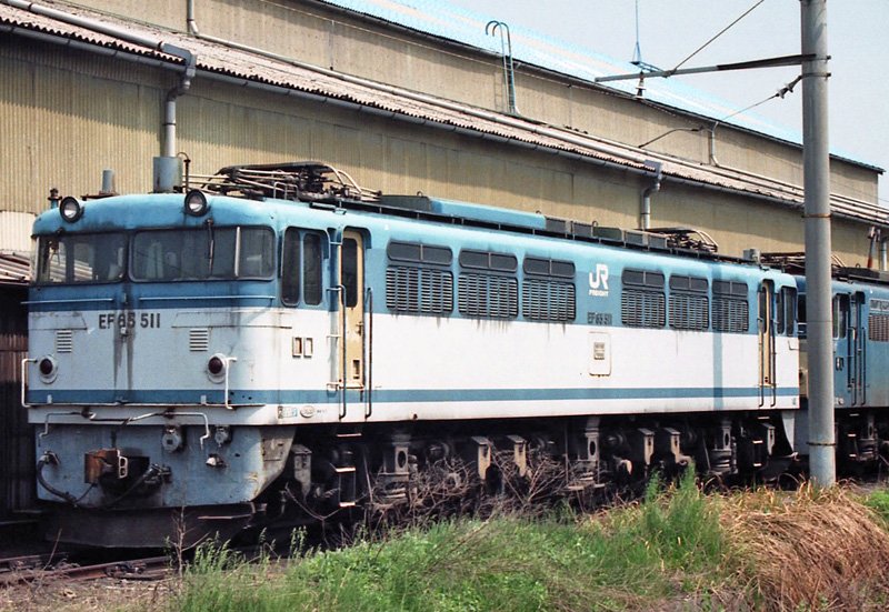 JAPAN GT-E on Twitter: "更新車ながら状態の悪いEF65 511。 確か重大な故障で戦列を離れたと聞きました。 結局98年冬の「ロクゴー大変革」時に落ちてしまいましたね ...