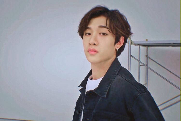 ʚ rori ɞ on Twitter: "You don’t have to be bang chan biased to spread love to him 🥰💕💝💖💗💜💞…