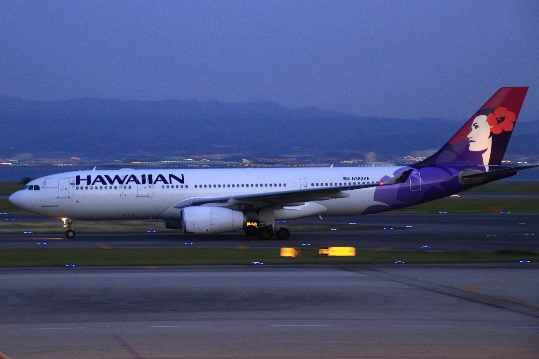 麻陳豆腐 on Twitter: "04/20 KIX/RJBB MM211 KIX-OKA A320-214 JA816P “Shop Peach” MM23 KIX-TPE A320 ...