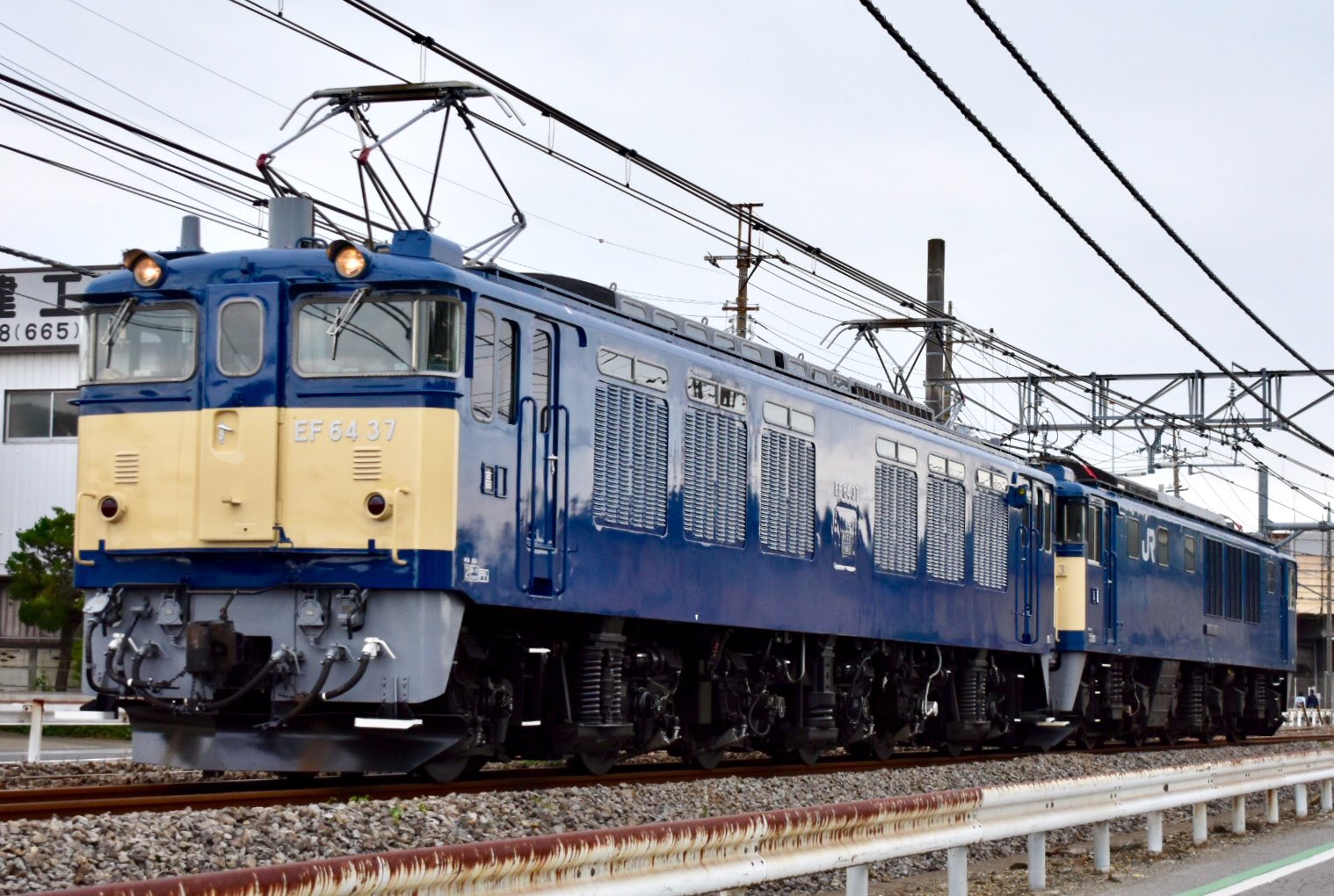 (使用休止中) on Twitter: "2019年5月7日 EF64 37＋EF64 1053(ムド) 配9815ﾚ 宮原～上尾にて https://t.co/iEM1RKpGOB ...