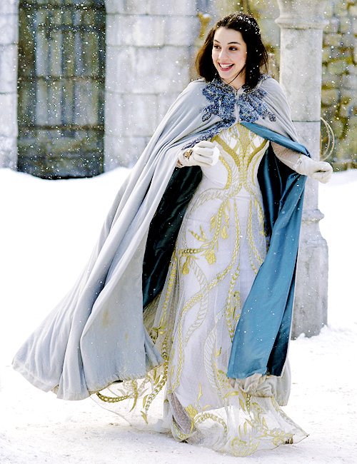 Adelaide Kane - Survivors #10: Addy's world in which we live in - Fan Forum