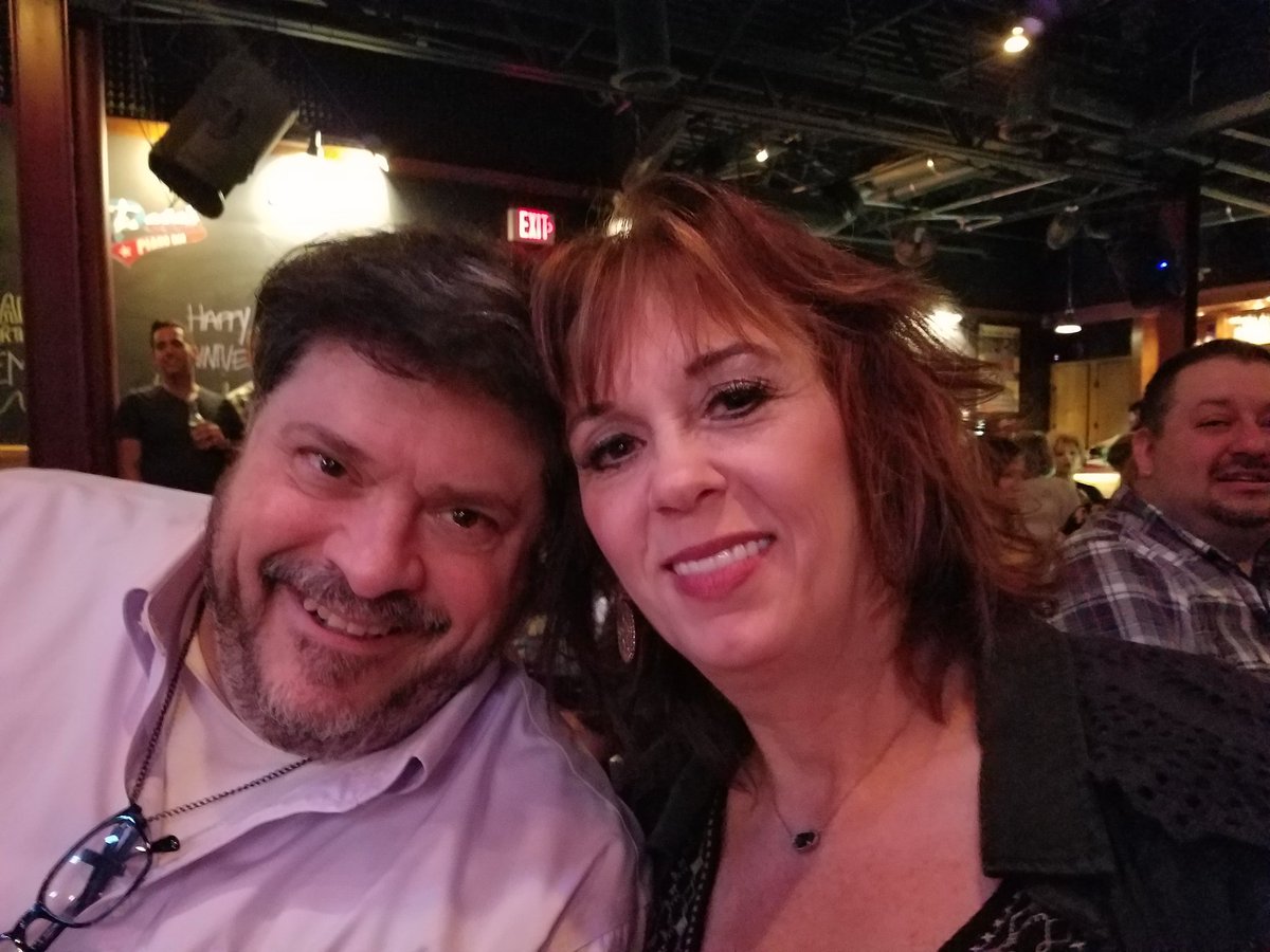 Astrid Moore's Instagram, Twitter & Facebook on IDCrawl