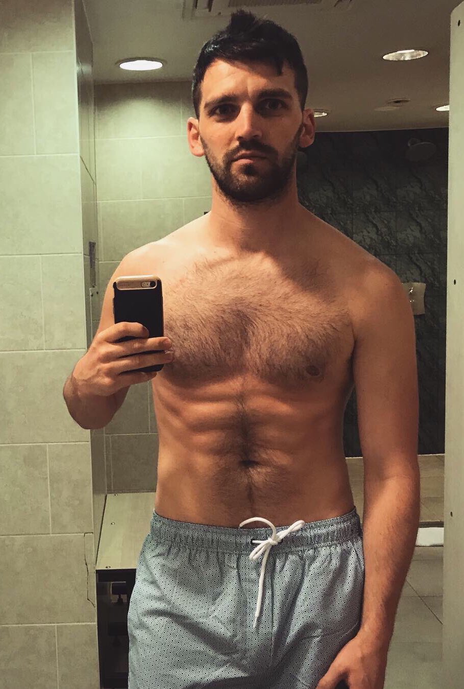 Large Guy Nice Body Selfies