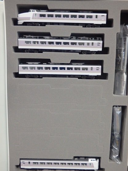 TamTam秋葉原店 on Twitter: "【鉄道模型】 TOMIX Nゲージ 「JR 485系特急電車(ひたち)」 発売中 基本2種と増結2セットを組み合わせて 専用塗装を施されて活躍し ...