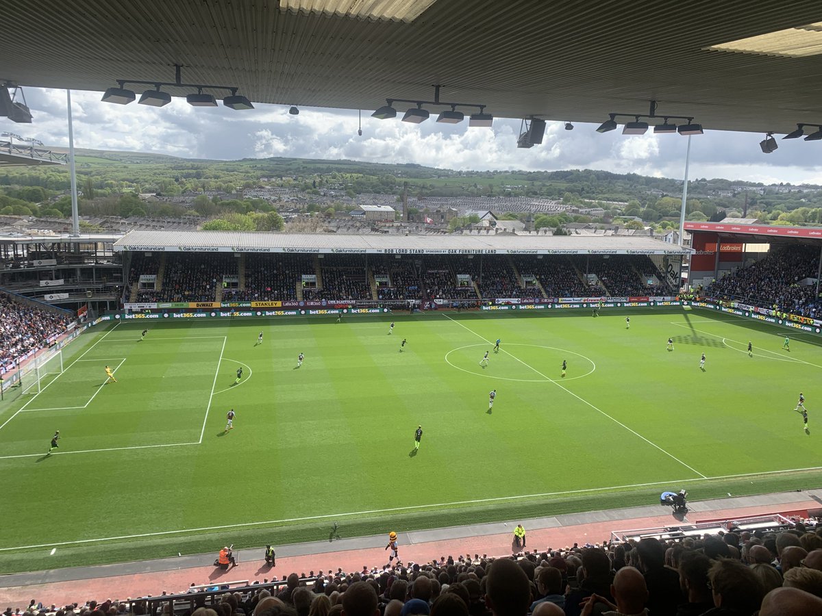 Highlights of Ederson’s passing from this season : r/soccer