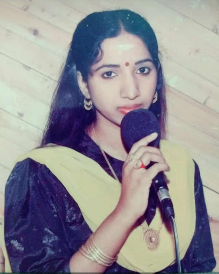 Swarnalatha Singer