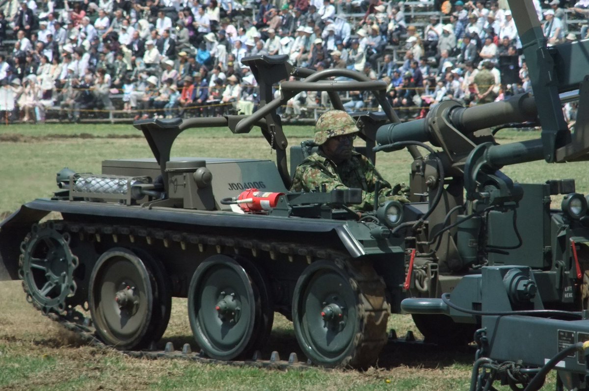 ホークミサイルの運搬ローダーがかわいい - Togetter [トゥギャッター]