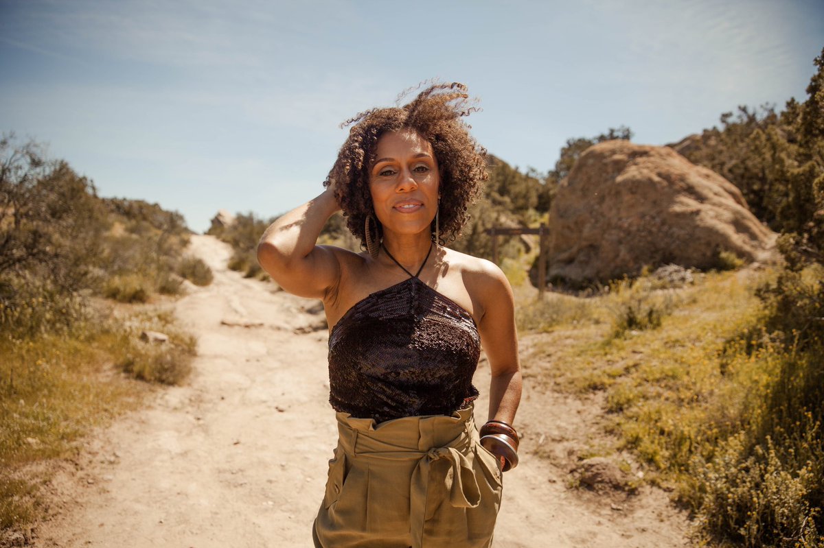 Woman Discovers She’s a Princess at 28, Sarah Culberson