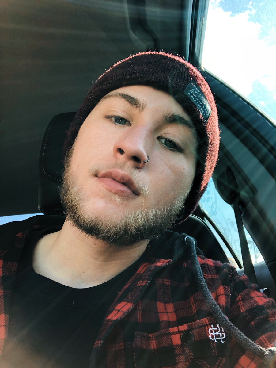 「if you're trans drop some selfies and rt」|𝙨𝙥𝙤𝙤𝙠𝙮 𝙨𝙥𝙤𝙣𝙠のイラスト