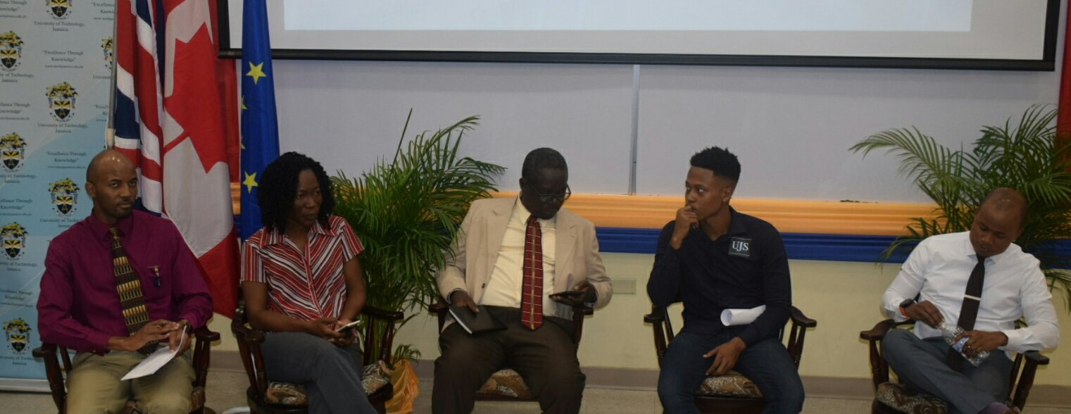 Jamaica Gleaner on Twitter: "#MediaFreedomJa: Editor-at-large, Arthur Hall, implores journalist ...