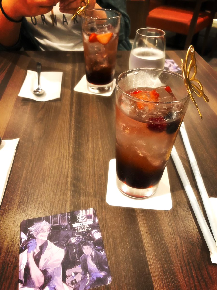 平成最後に自分史上一番バズった絵を貼る これだなあ 最初のホームズ絵 」GMTの漫画