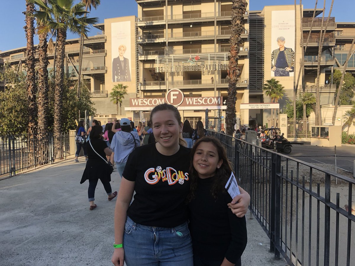 38 best Foxla images on Pholder | WILGOREN, The Rita Garcia and Kevin ...