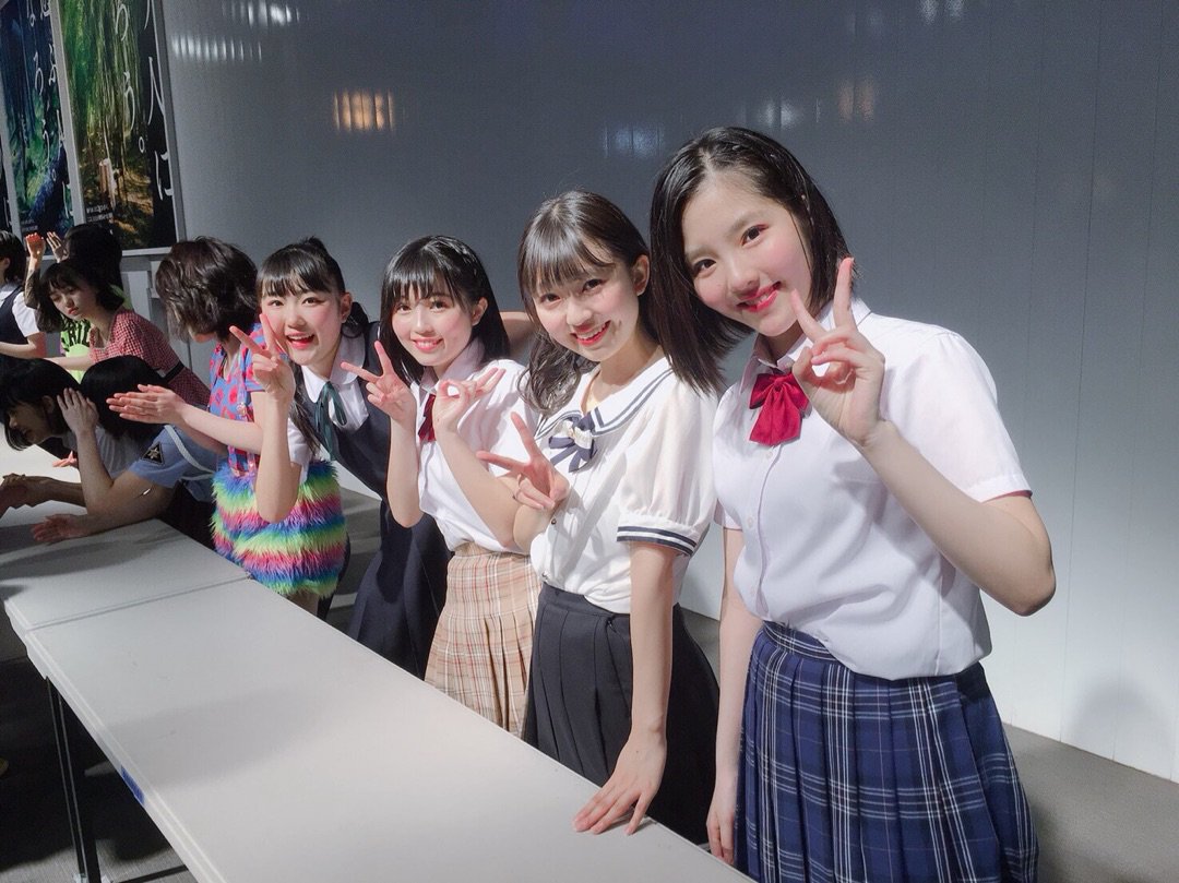 BEYOOOOONDS on Twitter: "【Blog更新】 昭島。西田汐里: こんにちは。昨日もたくさんのいいね、コメントありがとうございます💕⭐️ - - - - - - ｷ ﾘ ﾄ ...