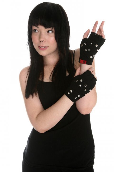 Suzy Berhow Hot Topic