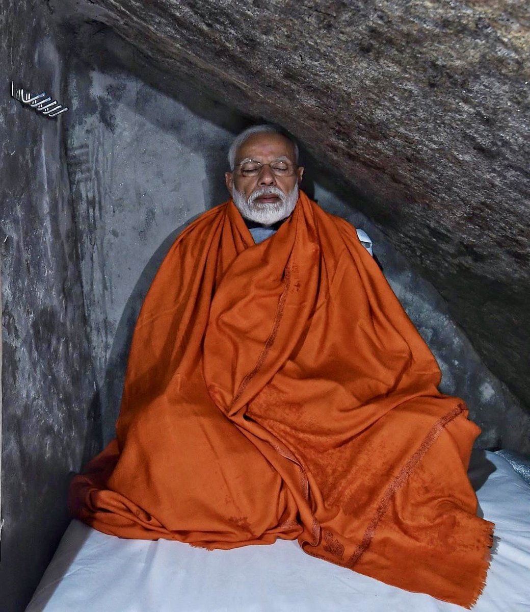 Obey: "Obey the Walrus" is a video created by Latin American cult "La ...