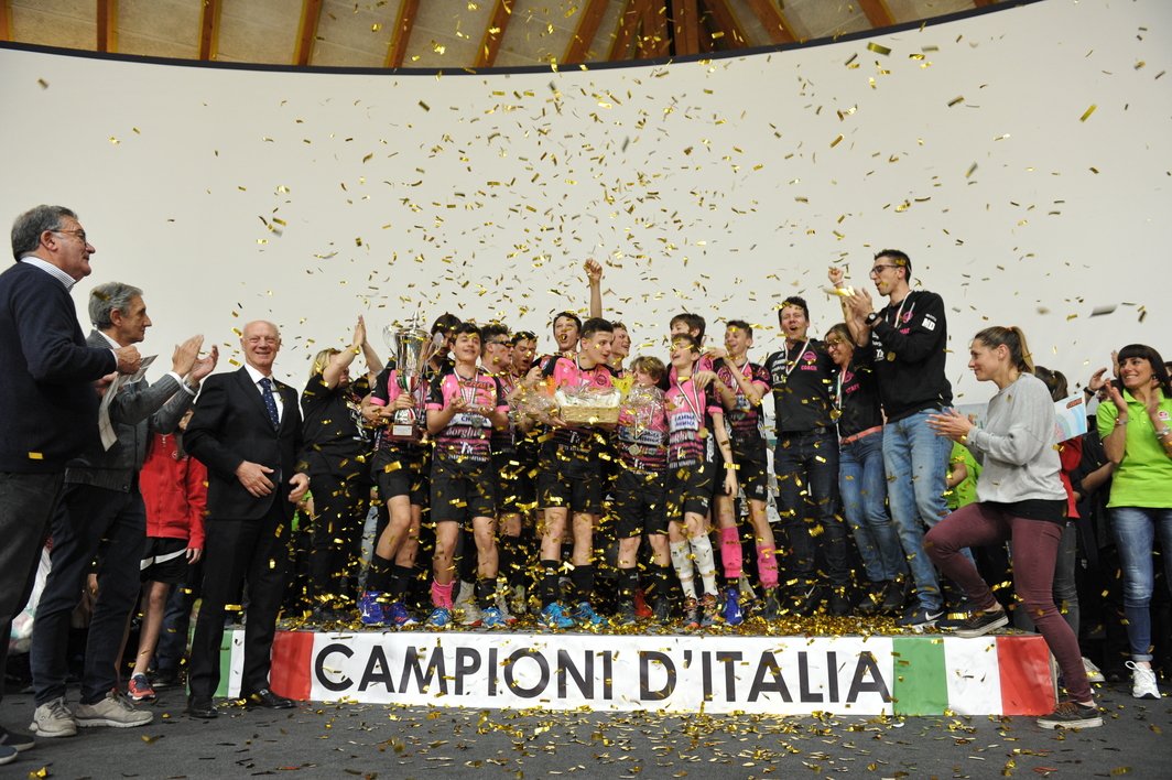 Federvolley.it on Twitter: "Finale Nazionale CRAI Under 14 maschile: I @diavolirosa conquistano ...