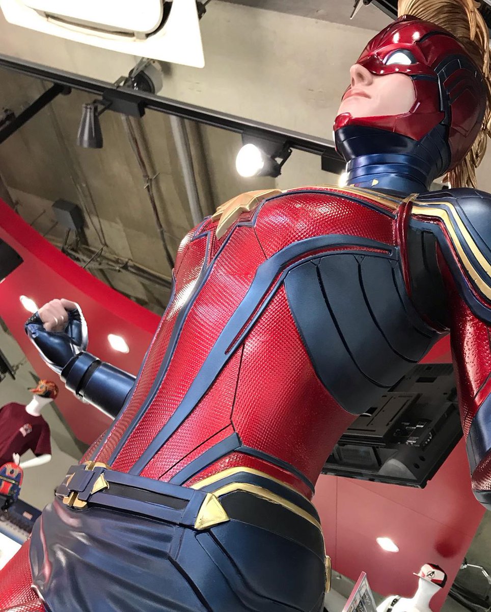 Pepper Potts and Captain Marvel statues : r/marvelstudios