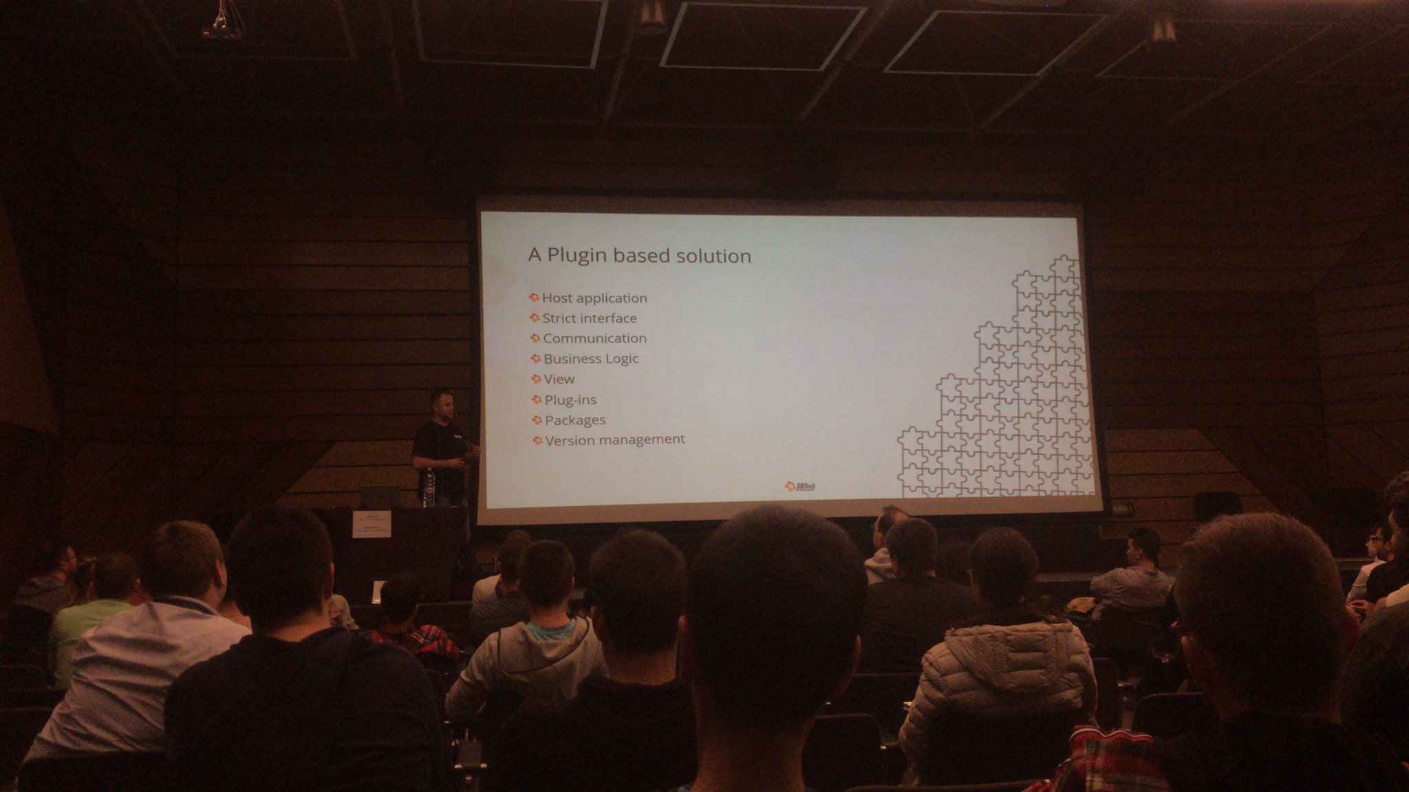 React.NotAConf on Twitter: "Chaov about #architecture ☝️@ReactNotAConf #ReactNotAConf…