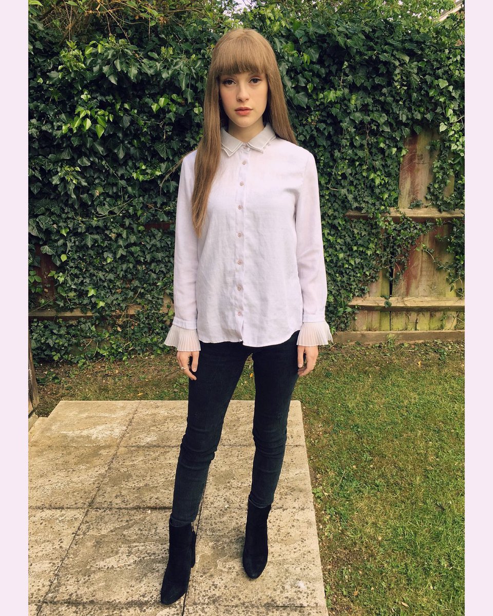 JOELLE – Official Website of Singer-songwriter and Musician Joelle