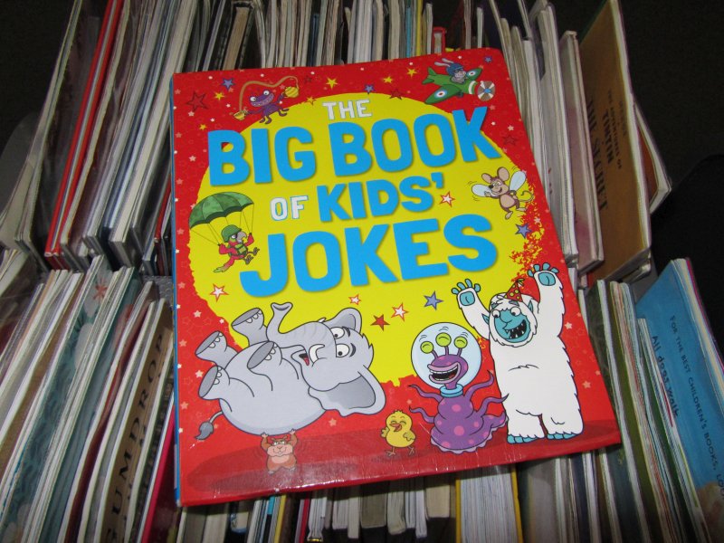 MK Libraries on Twitter: "Reading doesn't have to be one long story ... we have short stories ...