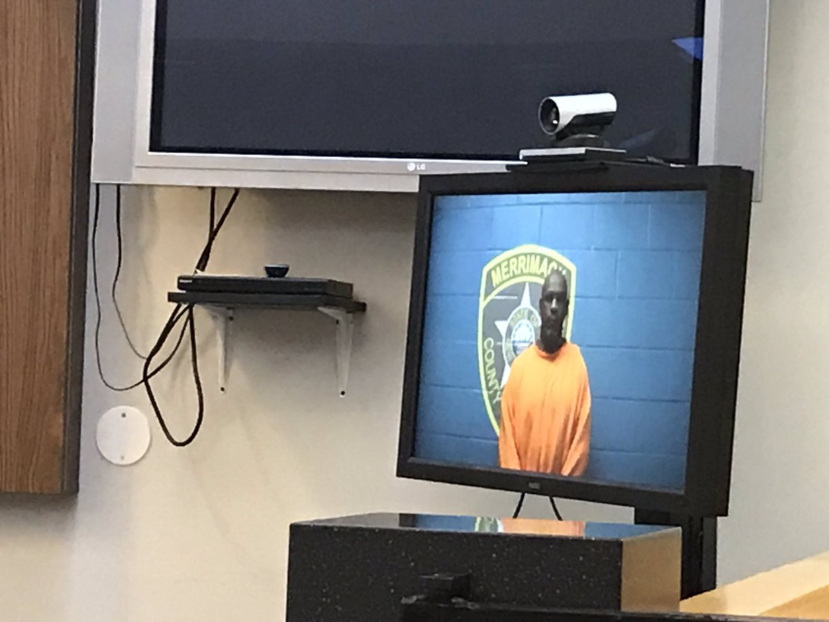 Judge sets bail at $50K for former NFL player Greg Spires accused of ...