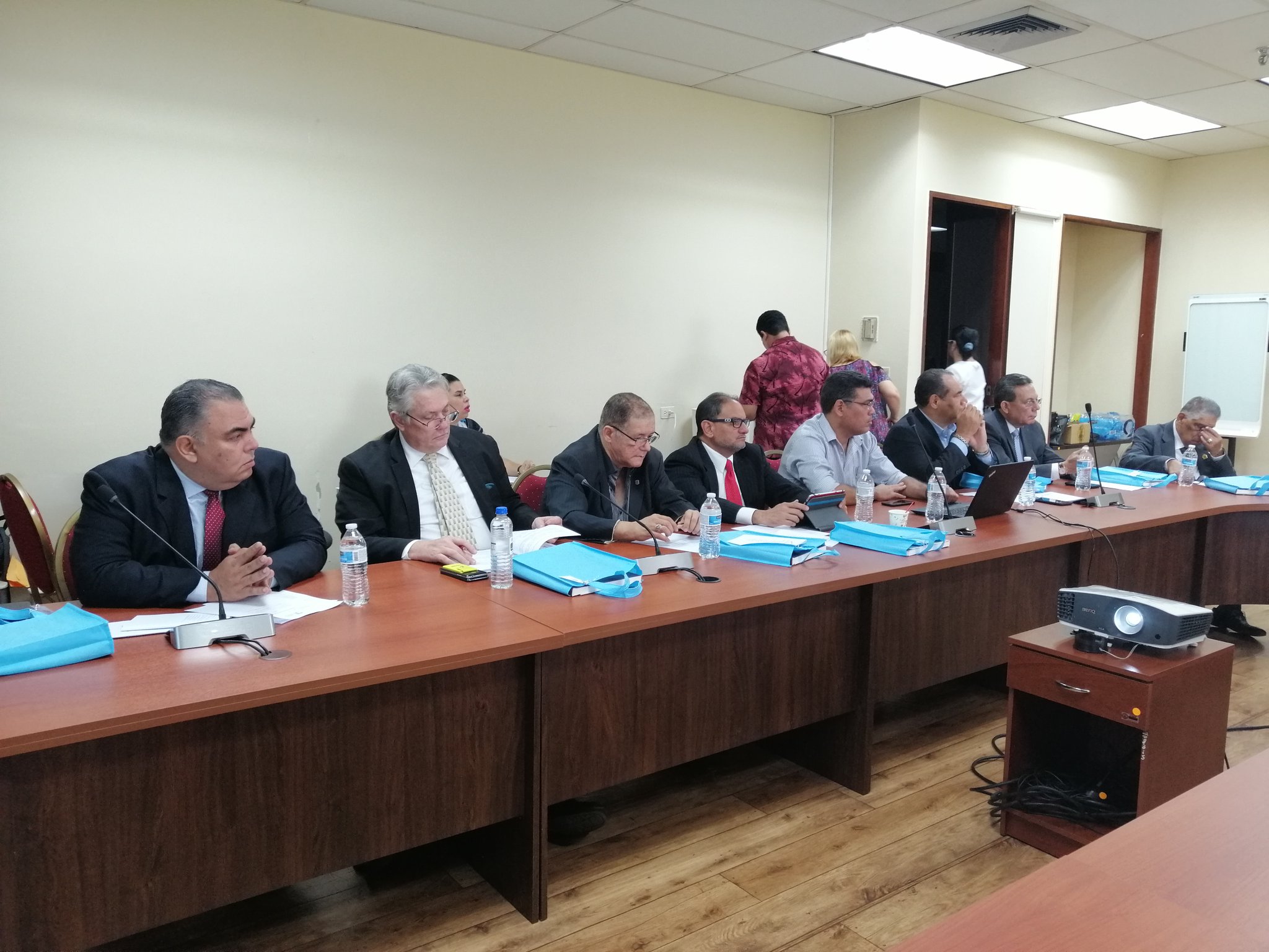 USMA Panamá on Twitter: "El Rector Magnífico de la USMA y Secretario de la Junta Directiva del ...