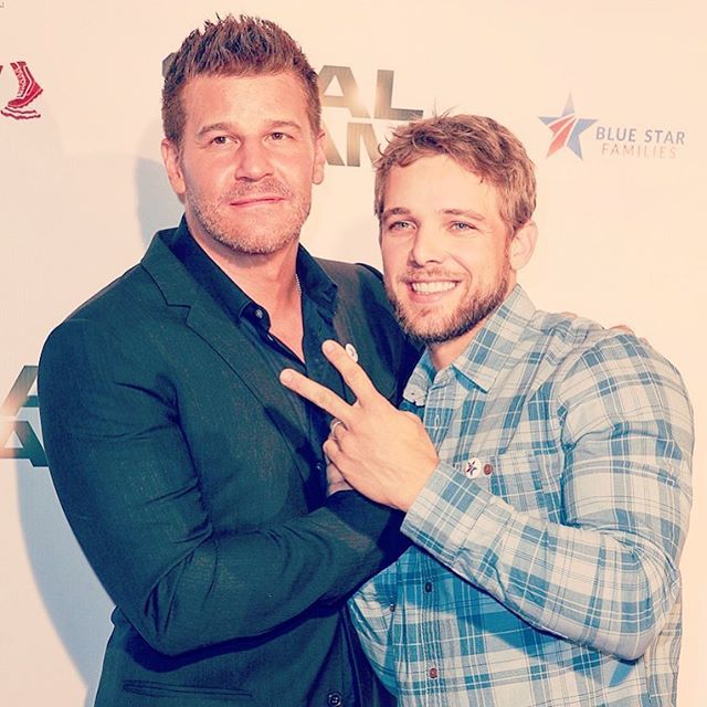 Max Thieriot Siblings