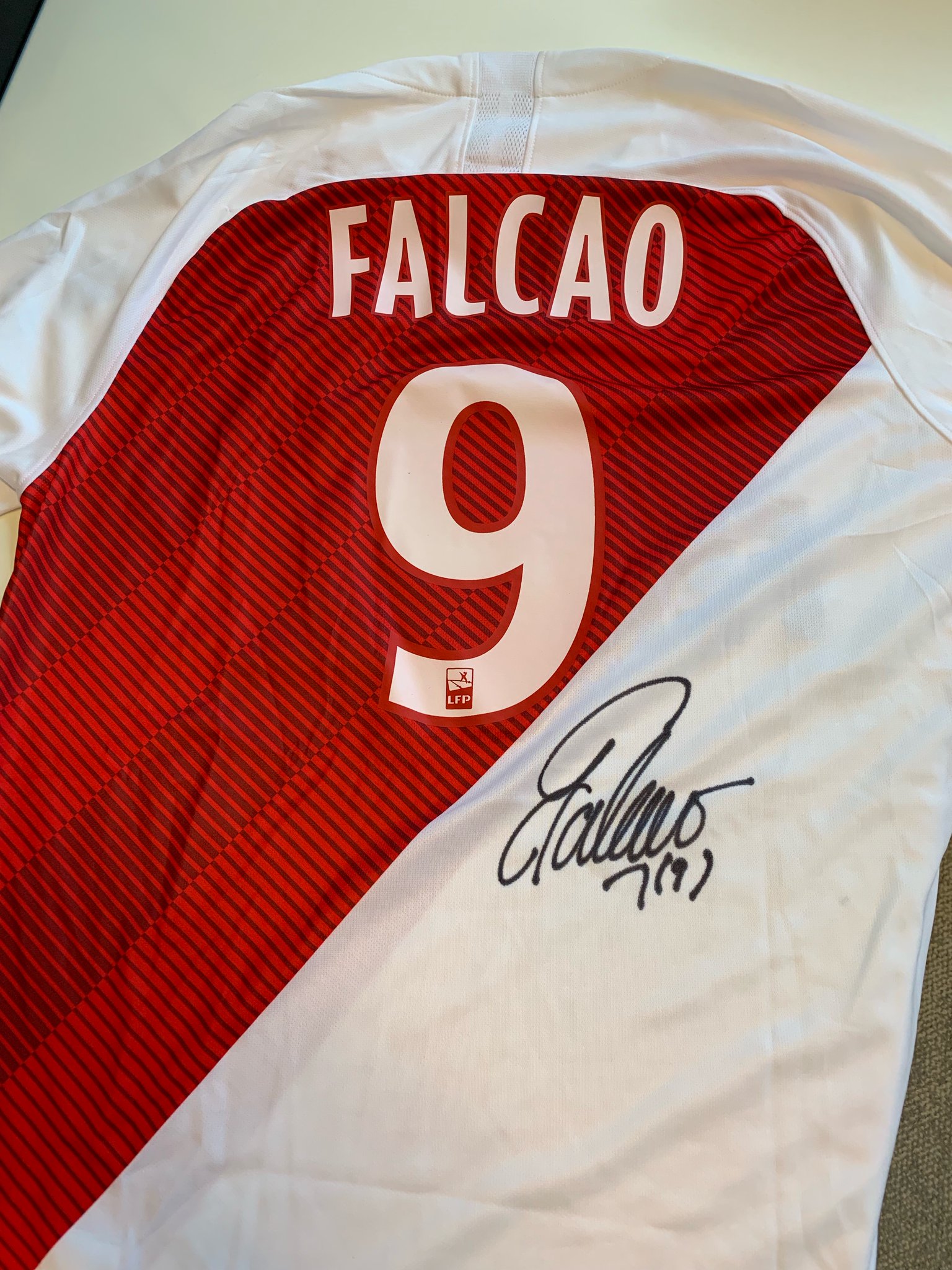 Jess Fraser on Twitter: "Match capital demain pour @AS_Monaco vs Amiens. A cette occasion avec ...