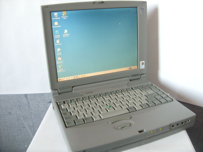 Windows 98 Laptop