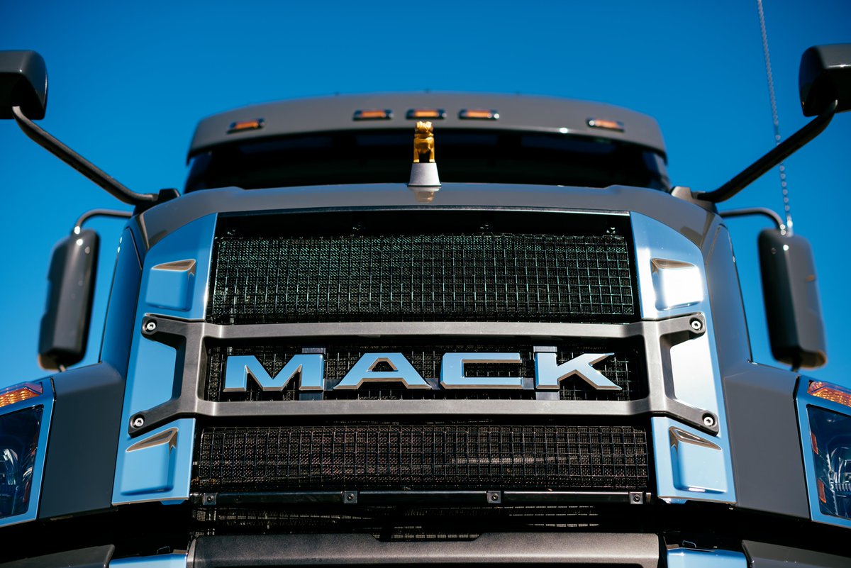 Mack Truck Grill