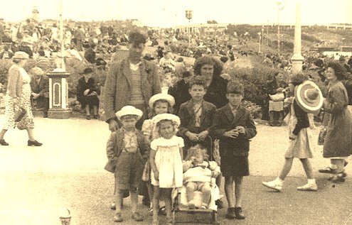 Famous Villa Fans - Page 5 - Villa Talk - VillaTalk