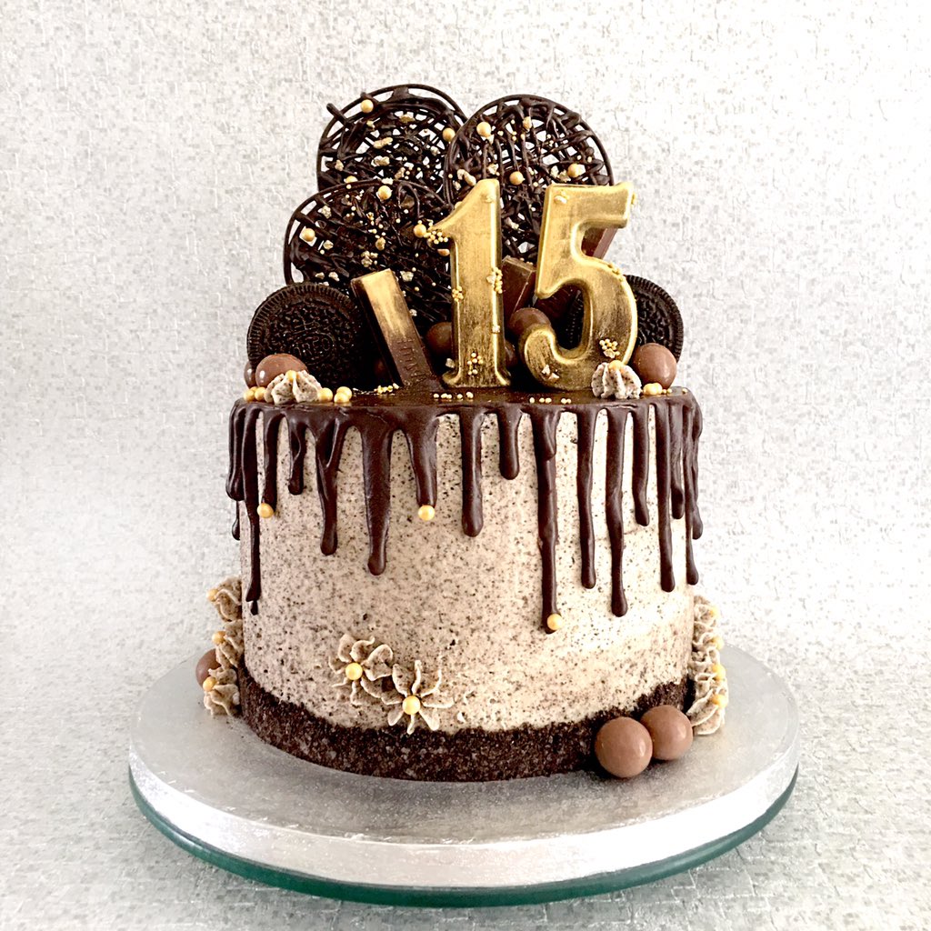 Number 15 Birthday Cake