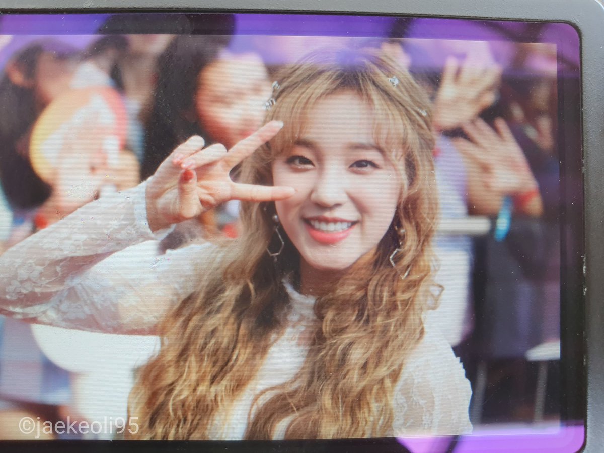 OMMMMMGG YUQI LOOK AT MY CAMERAAAA SO BLESSSED [PREVIEW] 190526 G-IDLE ...