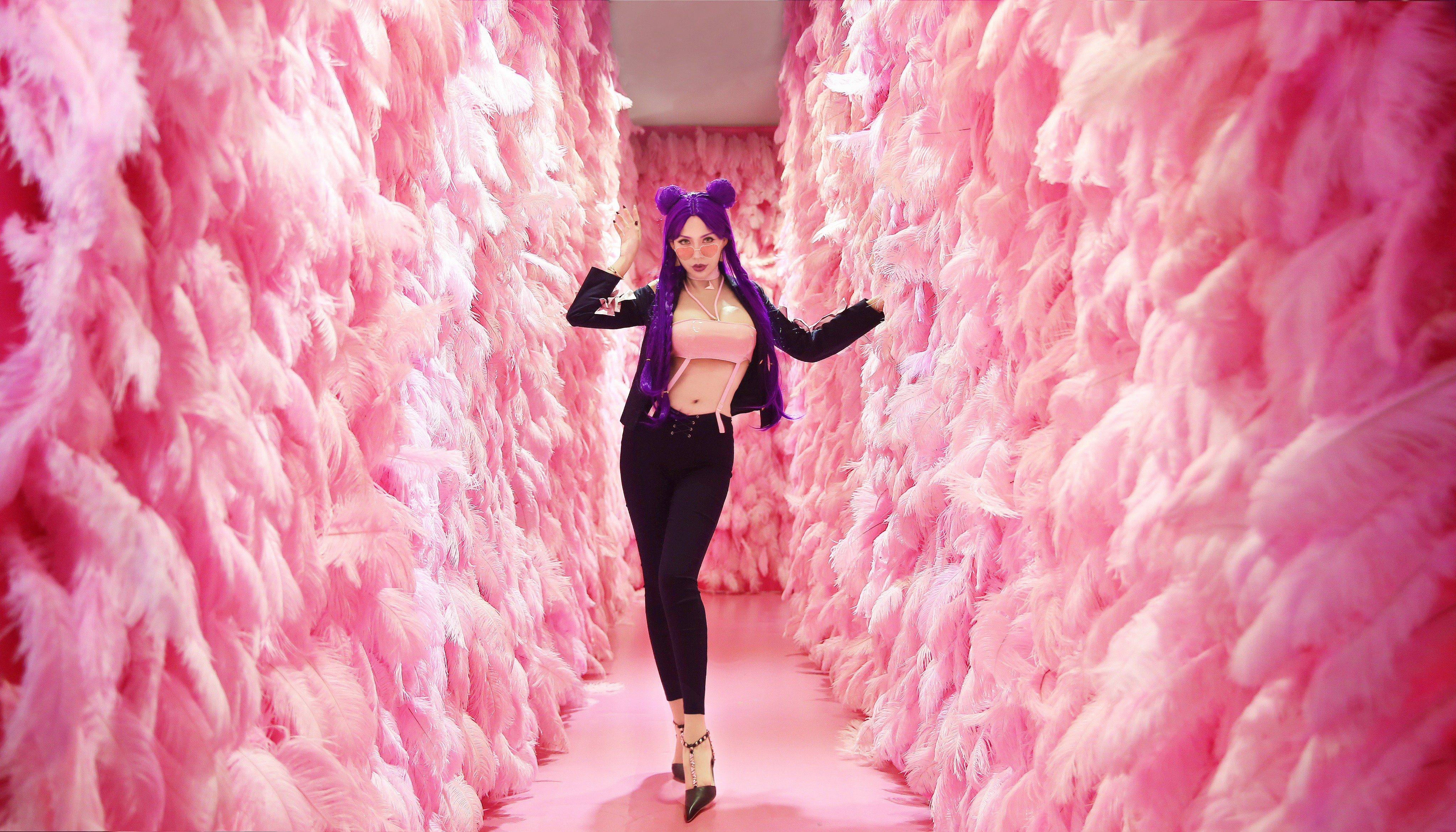 Uwowo Cosplay on Twitter: "KDA Kaisa Fanart ver. costume model photos release! Coser:Arisa鬼鬼缨 ...