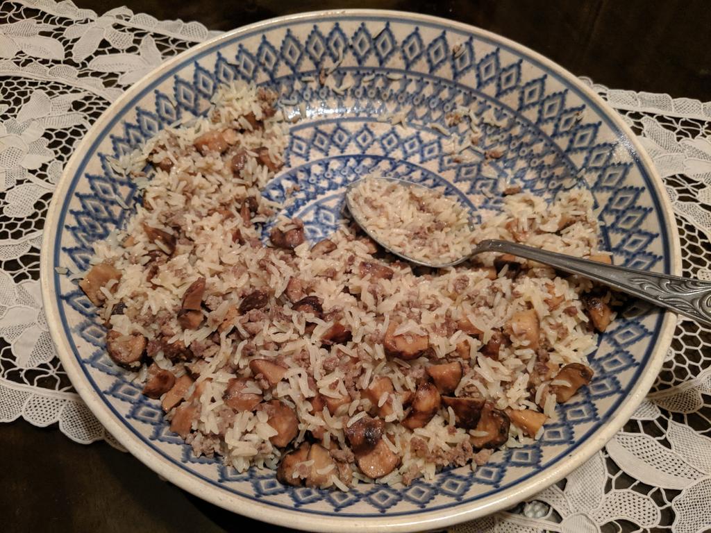 A Thread from @KarlreMarks: "I got my hands on some lovely Syrian ...