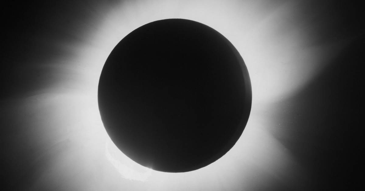 Universe: 100 years ago today a total solar eclipse blotted out the sun