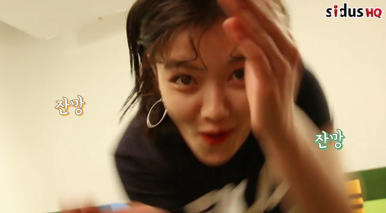 Kim Yoo Jung 김유정 PH Sosuke on Twitter: "[SCREENCAP] Kim Yoo Jung x FILA Barricade XT97 cf making ...