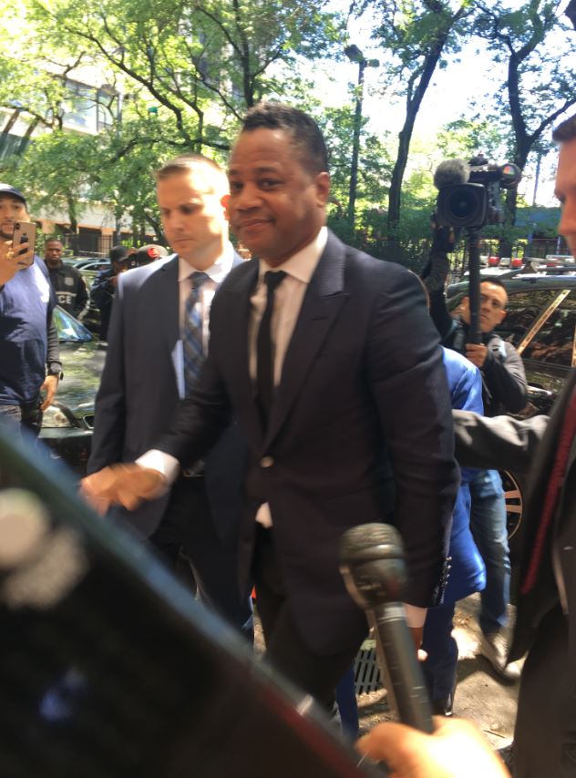 Cuba Gooding Jr. charged with groping woman | Scoopnest