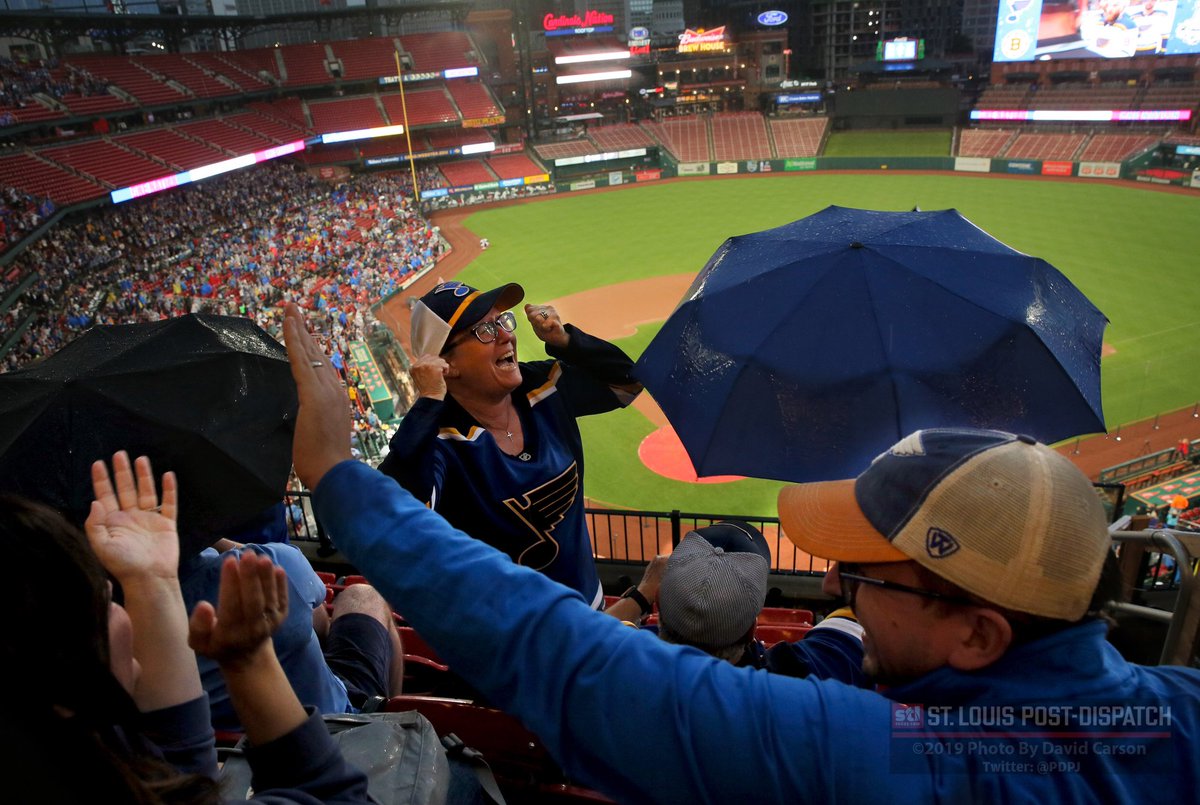 Louis Blues: St. Louis Blues fans gather for a Game 7 Stanley Cup watch ...