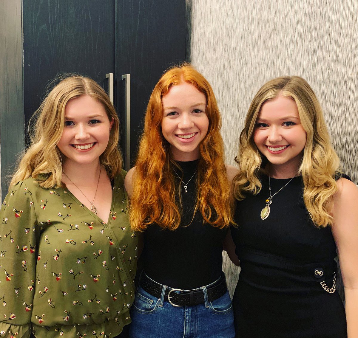 Hannah And Cailin Loesch Bikini