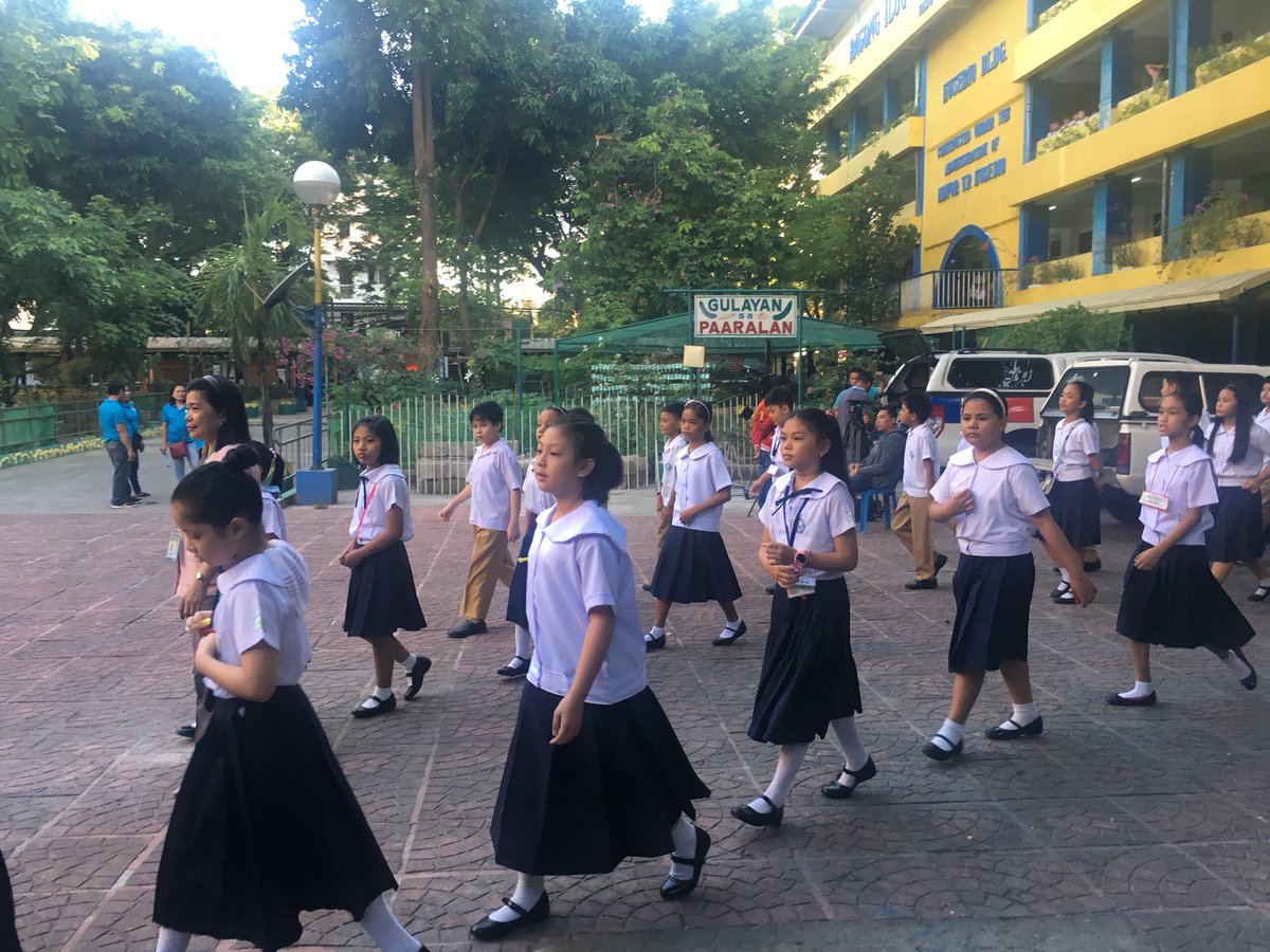LOOK: Students of Bagong Ilog Elementary School in Pasig City are now ...