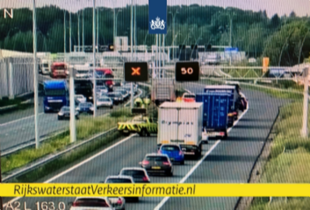 Rijkswaterstaat Verkeersinformatie on Twitter: " | Even een rijstrook minder bij Batadorp op de ...