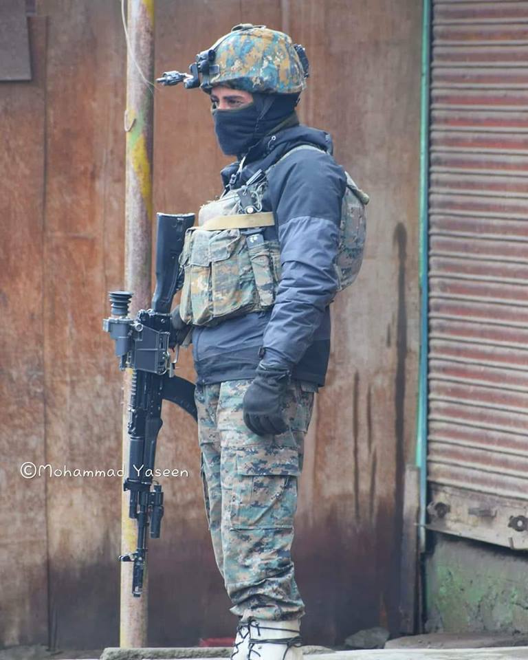 Marcos Commandos In Action