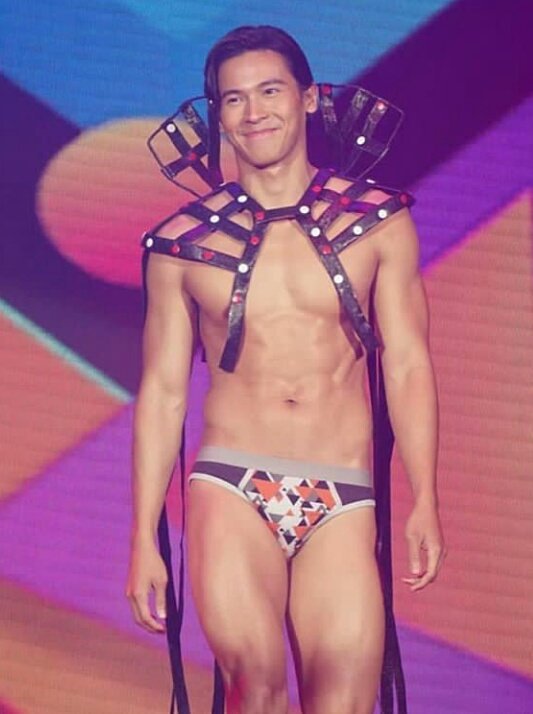 Enchong Dee Bench 2022