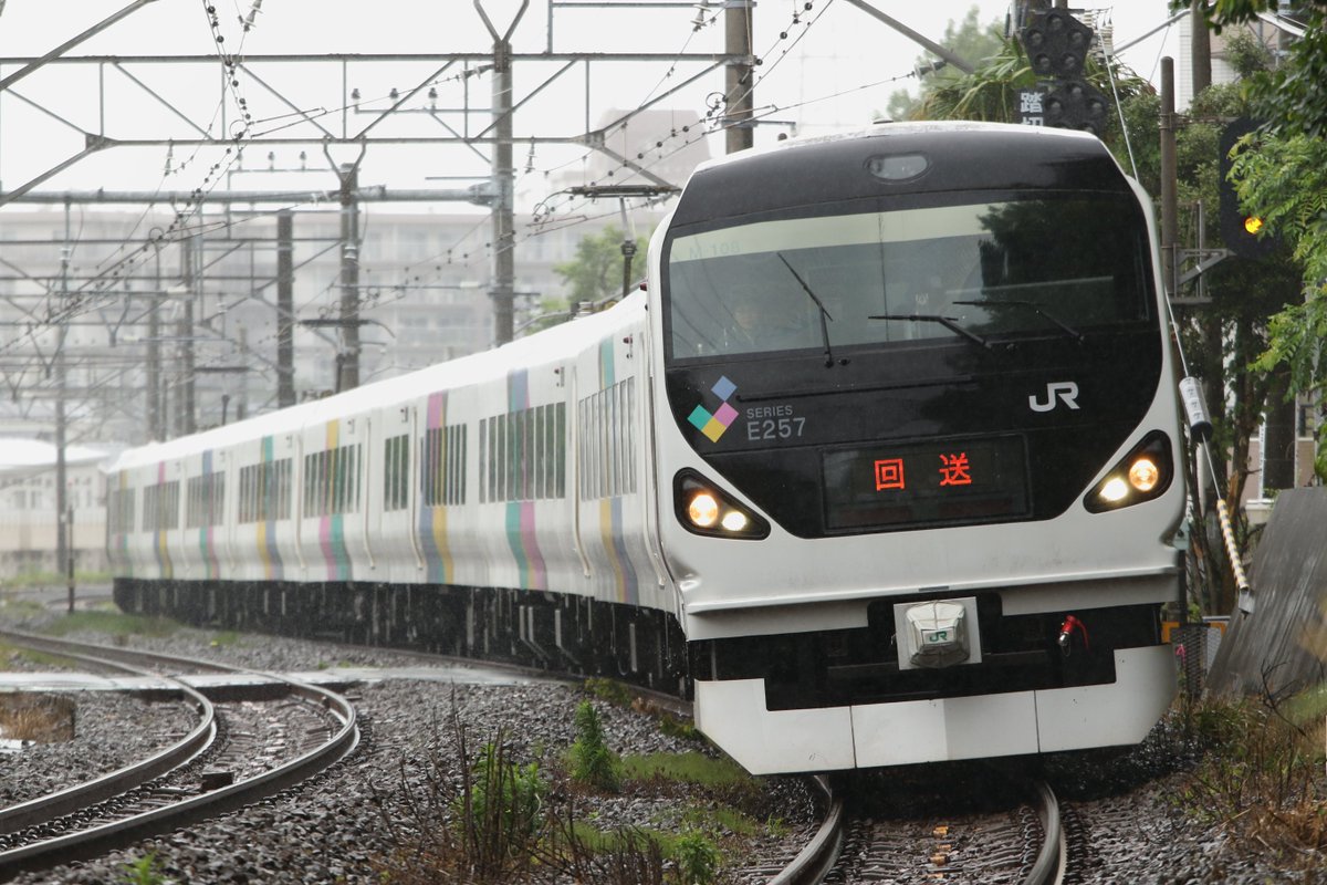 E257系M-108編成 J-TREC入場