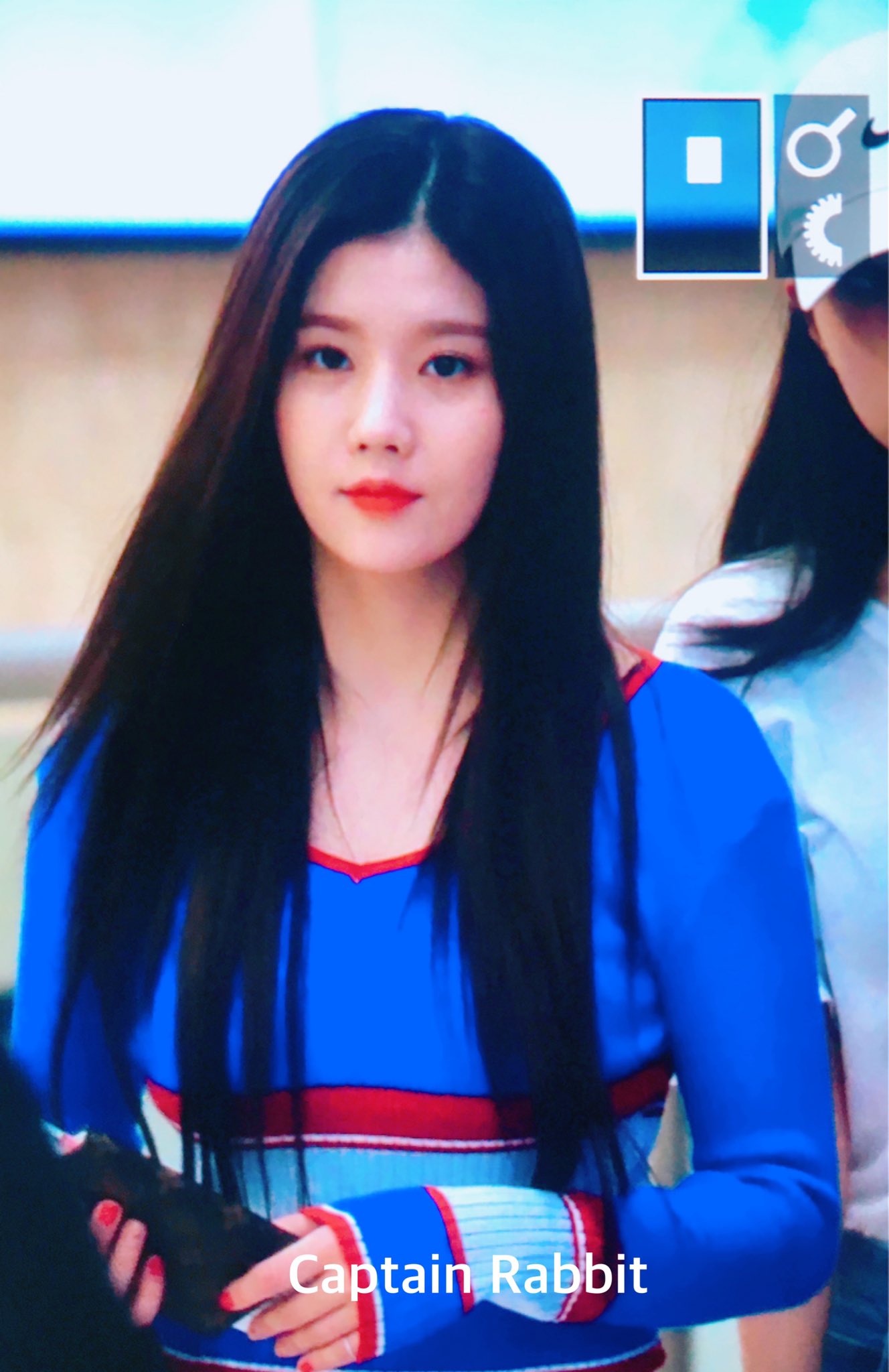 Captain Rabbit🐰 On Twitter 190611 Gmp 입국 Pr Izone 아이즈원 アイズワン