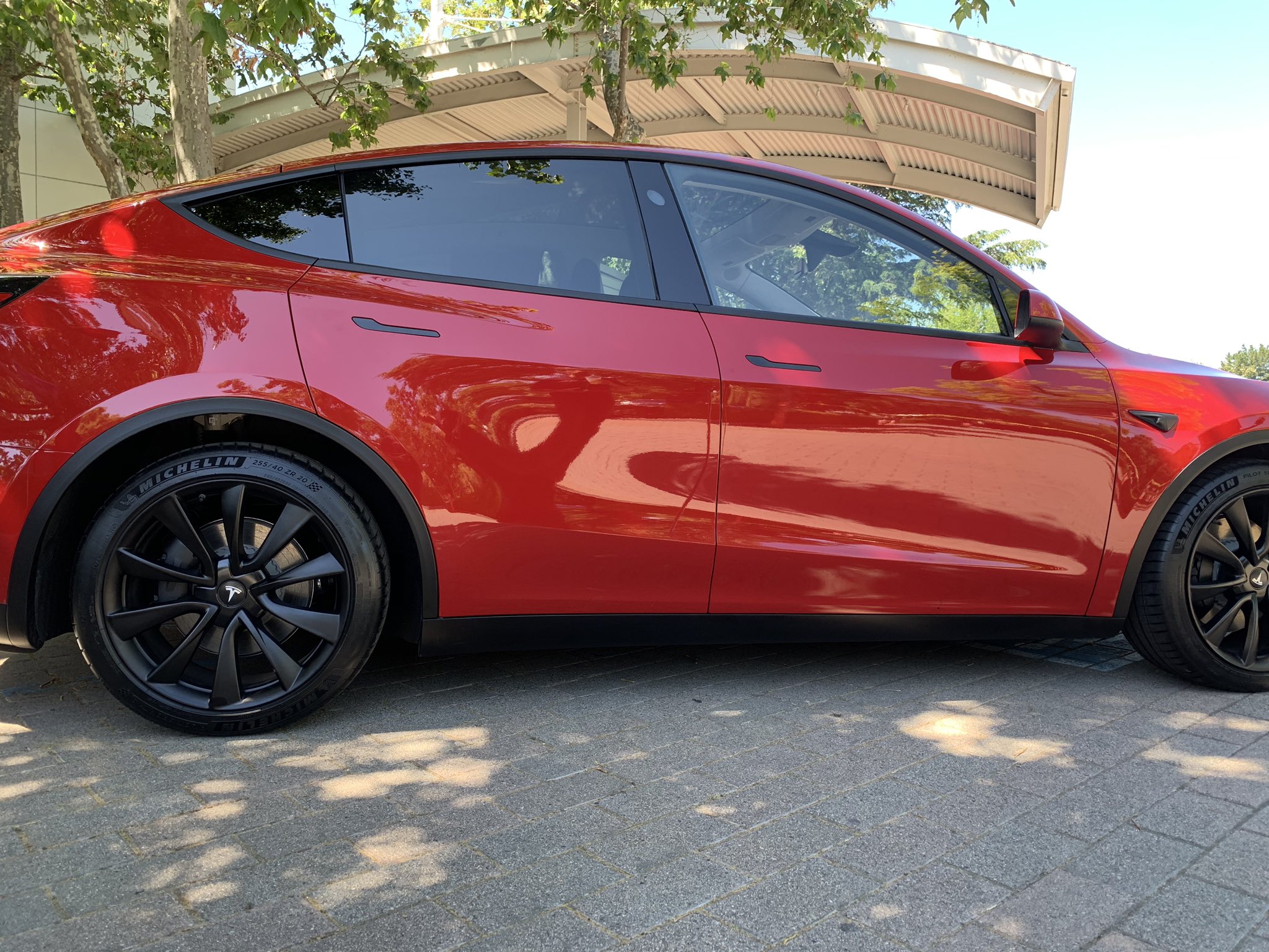 Tesla Model Y Red Calipers | atelier-yuwa.ciao.jp